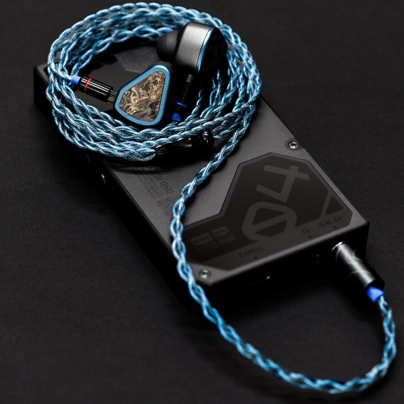 Titan x HiBy R4 Bundle